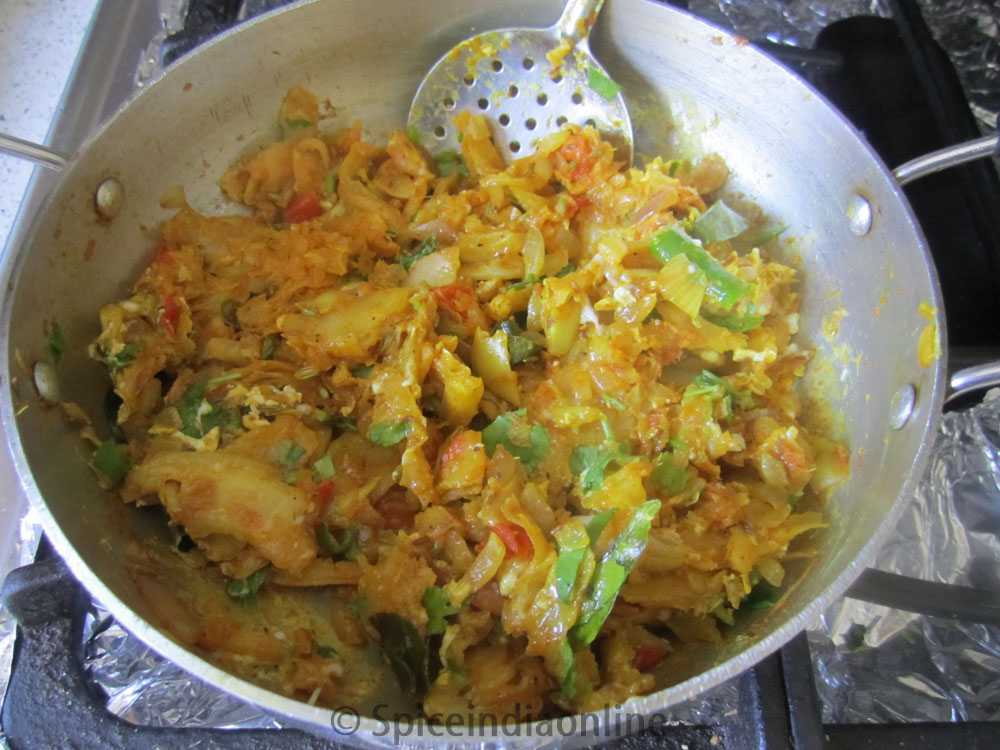 KOTHU PAROTTA RECIPE - Mutta Parotta / Egg Kothu Parotta — Spiceindiaonline