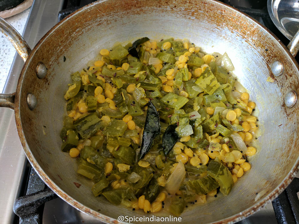 Pudalangai Poriyal - Snake Gourd Recipes — Spiceindiaonline
