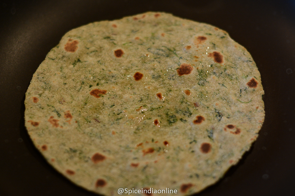 Palak Chapathi - Spinach Chapati- How to make Pasalai Keerai Chapathi ...