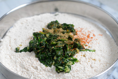 Palak Chapathi - Spinach Chapati- How to make Pasalai Keerai Chapathi ...